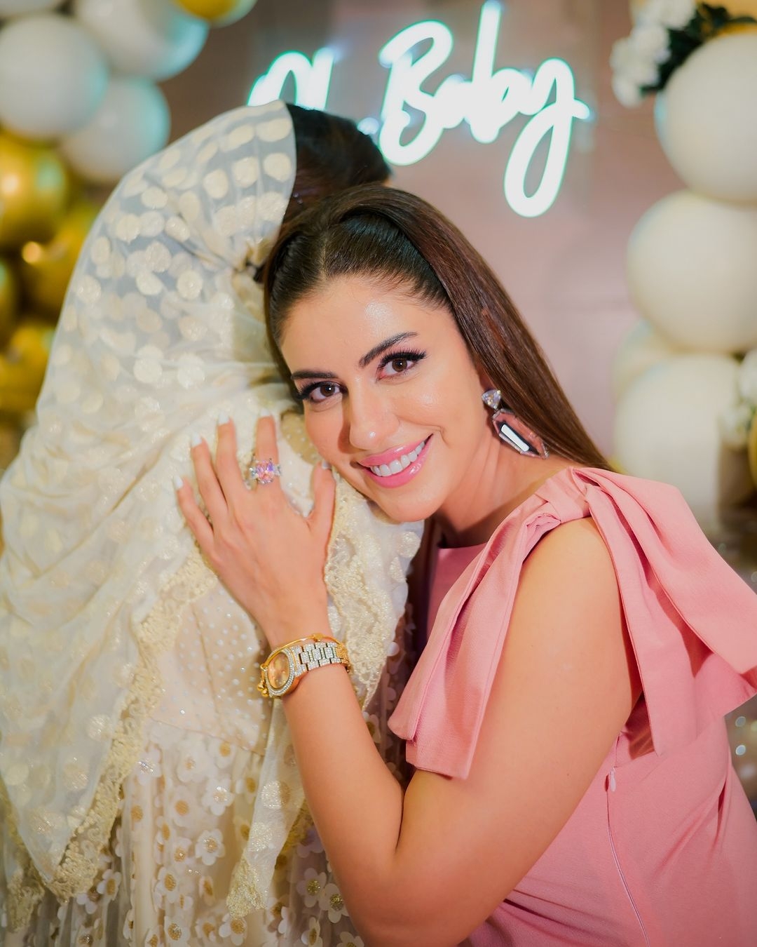 Arsalan Faisal & Nisha Talat's Baby Shower HD Clicks & Video | Reviewit.pk