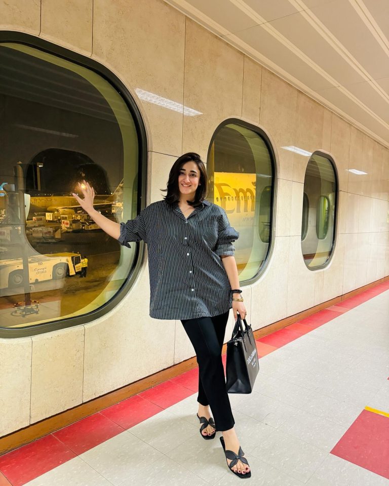 Why Nimra Mehra Chose An Indian Name For Herself | Reviewit.pk