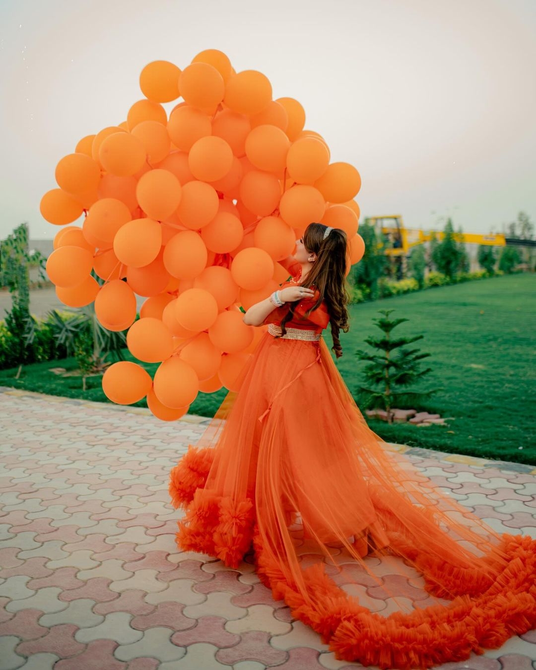 Rabeeca Khan Bids Farewell To Her Teens With A Pre-Birthday Photoshoot ...