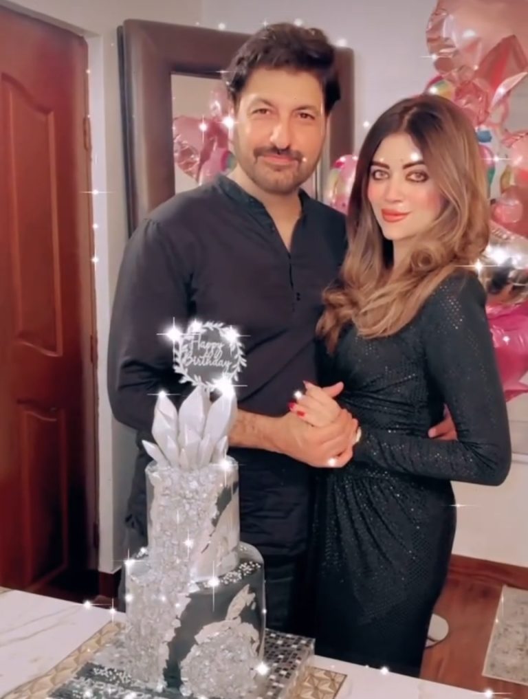 Syed Jibran's Adorable Family Pictures | Reviewit.pk