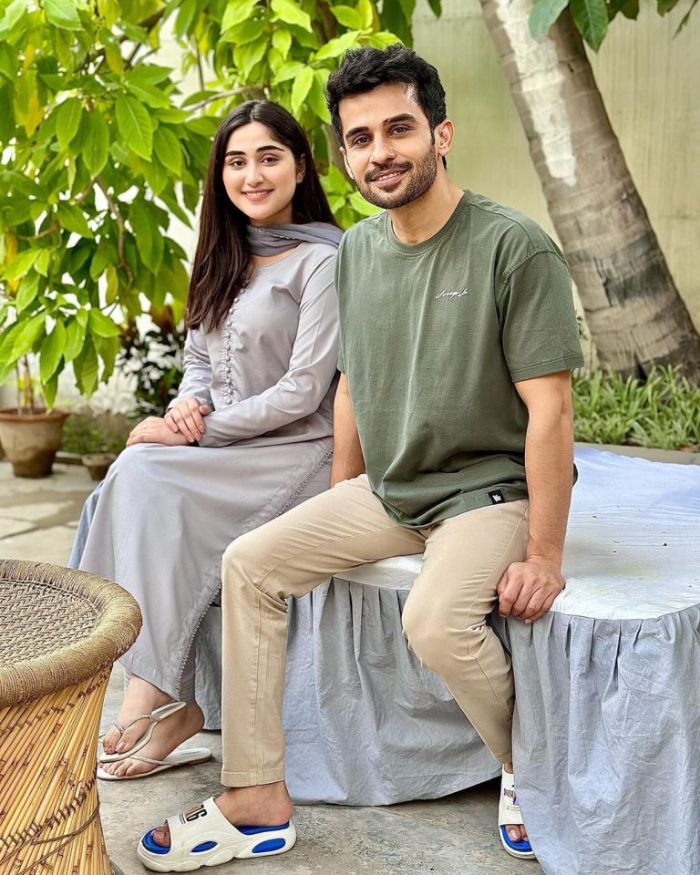 Ayesha Jahanzeb's Daughter All Set To Make Her Drama Debut | Reviewit.pk