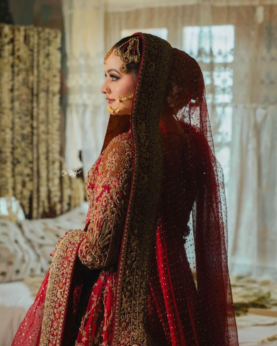 Aiman Khan's Latest Bridal Video shoot | Reviewit.pk