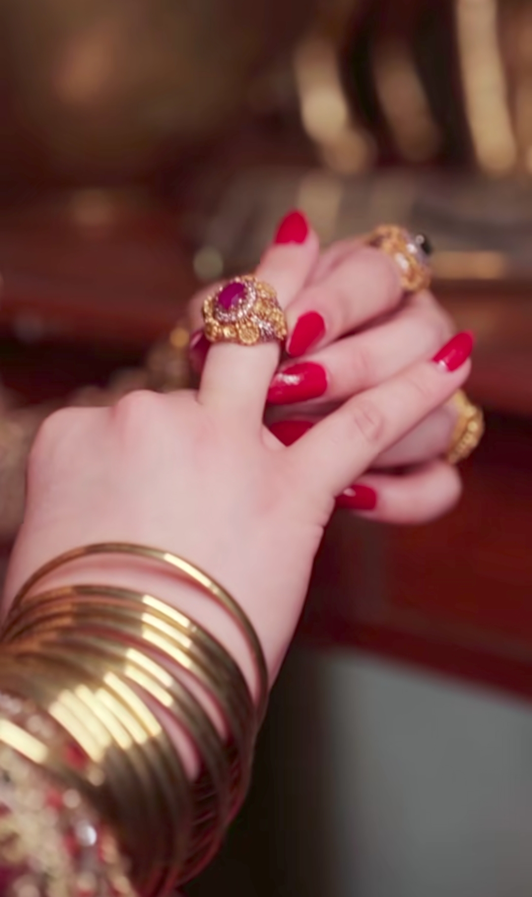Aiman Khan's Latest Bridal Video shoot | Reviewit.pk