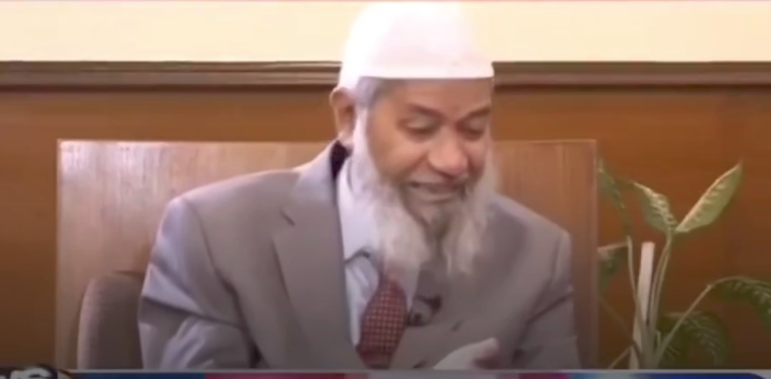 Dr Zakir Naik Controversial Remarks on Women Criticized | Reviewit.pk