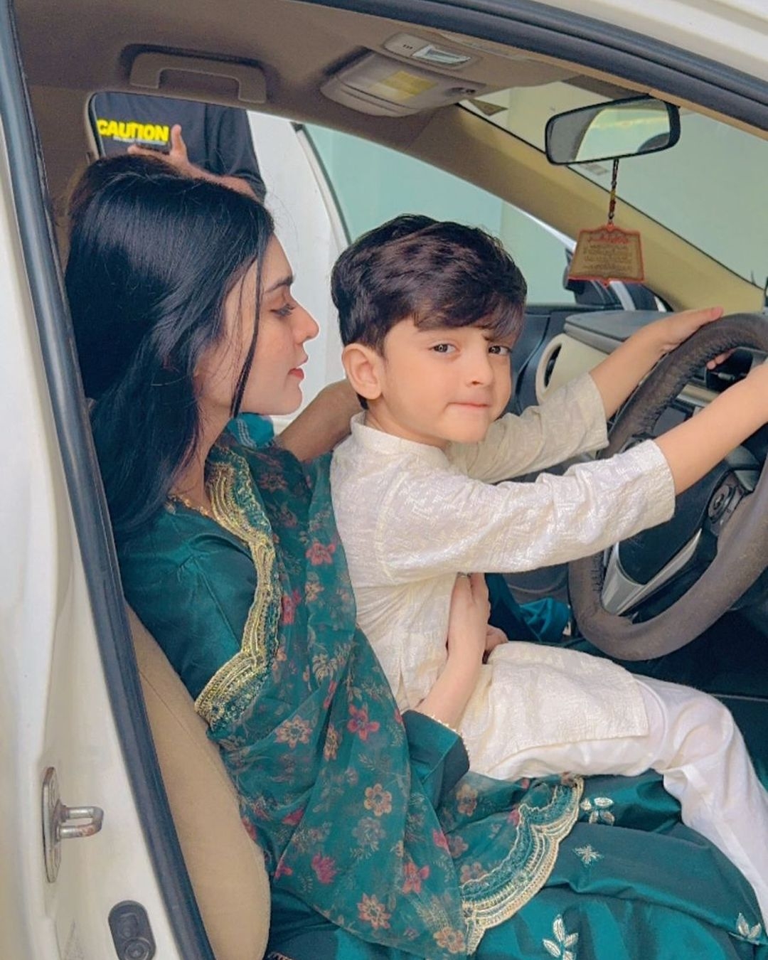 Feroze Khan's Latest Family Pictures | Reviewit.pk