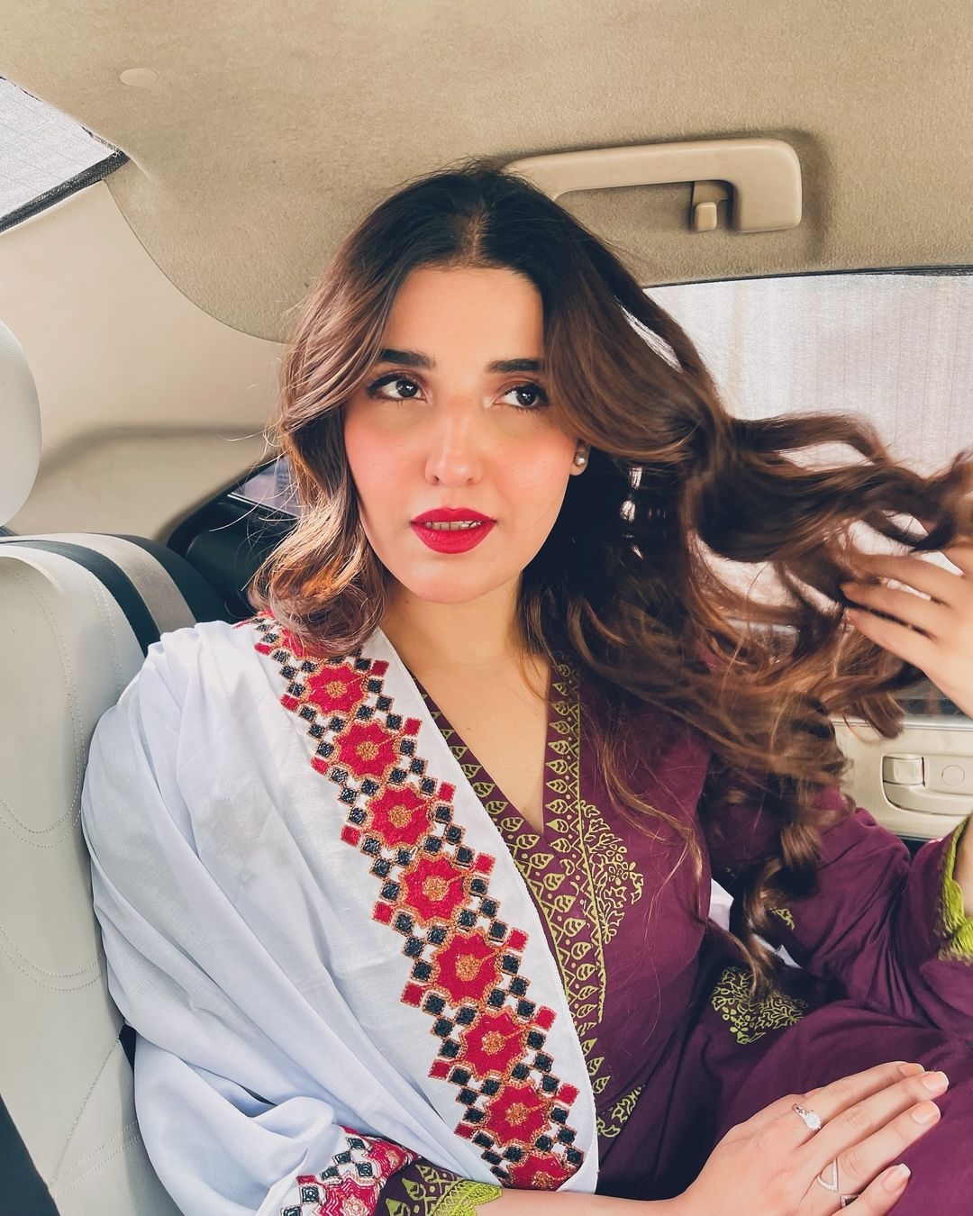 Beautiful Real Life Pictures of Hareem Farooq aka Masooma from Bismil ...
