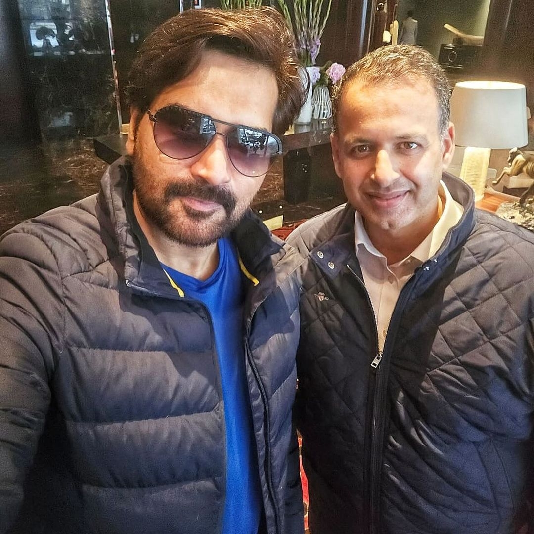 Humayun Saeed's Recent Family Pictures from UK | Reviewit.pk