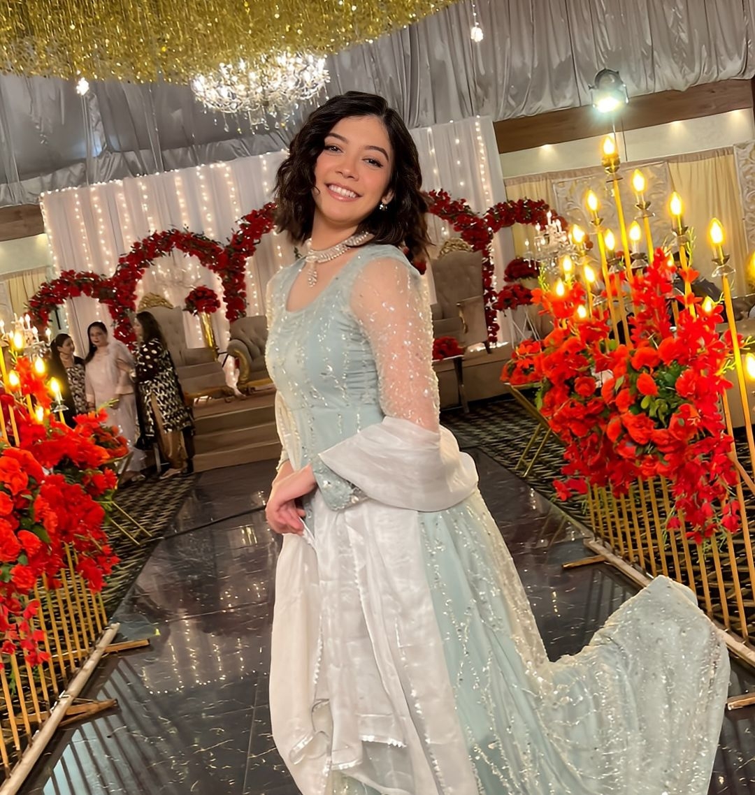 Drama Serial Kaffara Fame Reham Rafiq Real Life Pictures | Reviewit.pk