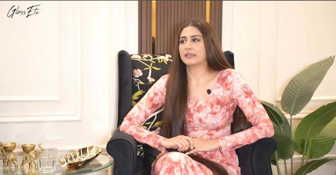 Naeema Butt About Fans' Strange Behaviour | Reviewit.pk