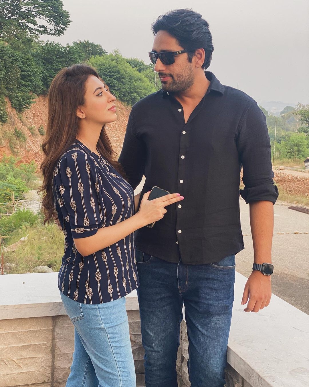 Salman Saeed's New Adorable Family Clicks | Reviewit.pk