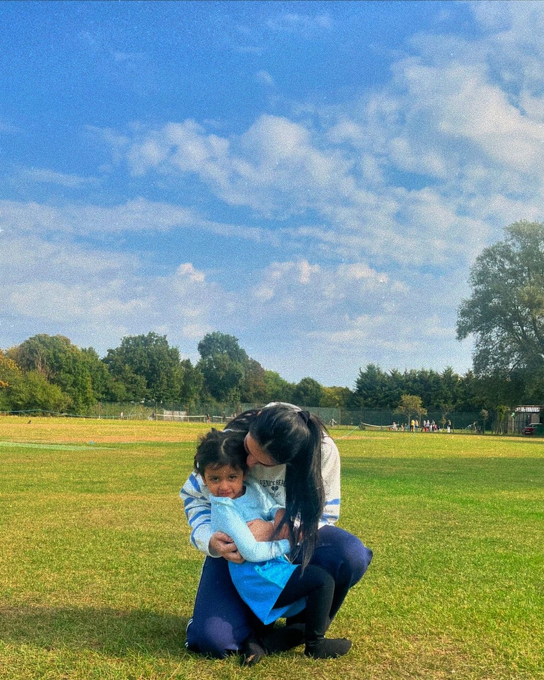 Falak Shabbir Wishes 4th Wedding Anniversary to Wife Sarah Khan ...
