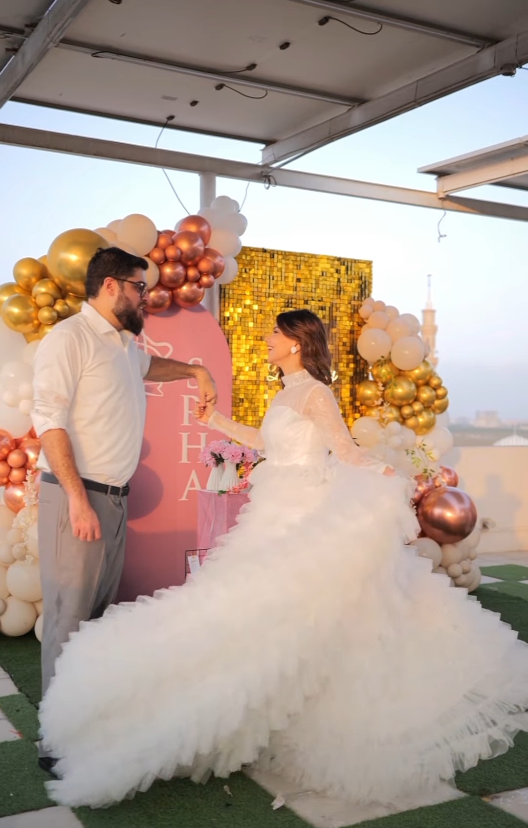 Srha Asghar Shares Pictures & Videos from Her Birthday Celebration ...