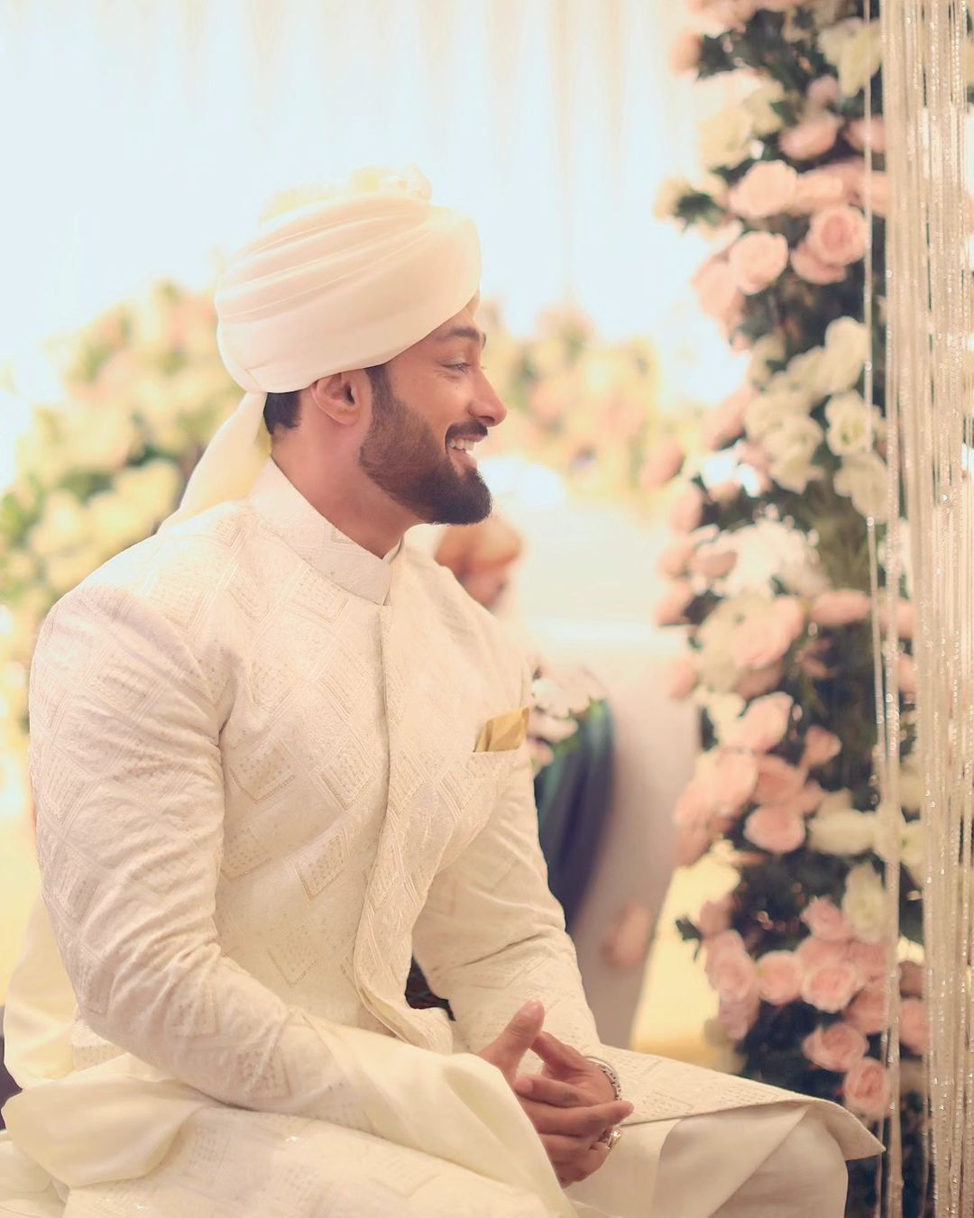 Umair Jaswal Gets Married Again | Reviewit.pk