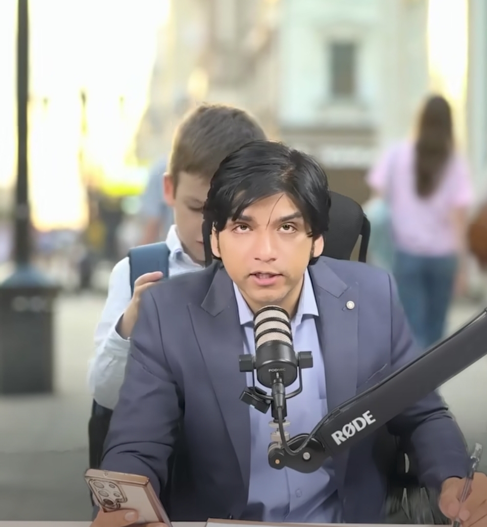 Dr Affan Qaiser Warns Parents of Younger Kids | Reviewit.pk
