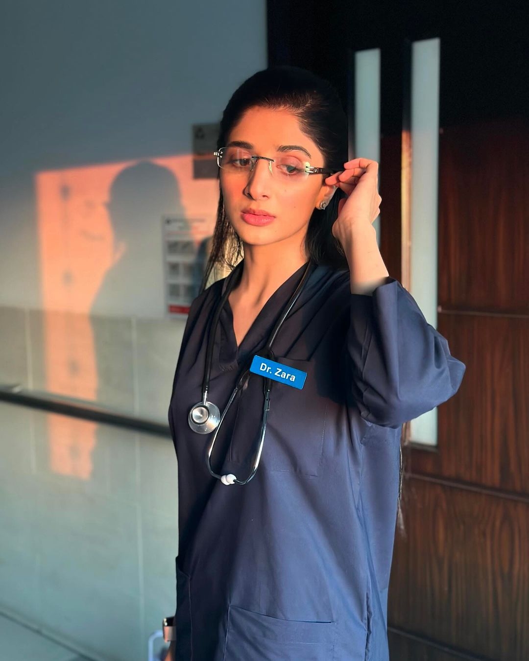 Mawra Hocane's Heartfelt Post about Jafaa Gets Love | Reviewit.pk