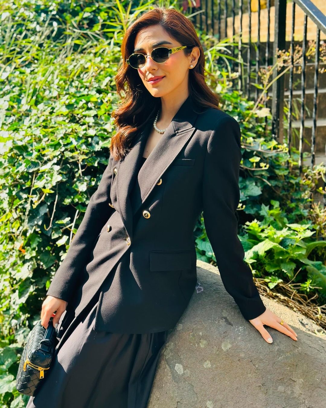 Maya Ali Shares Adorable New Family Pictures from UK | Reviewit.pk