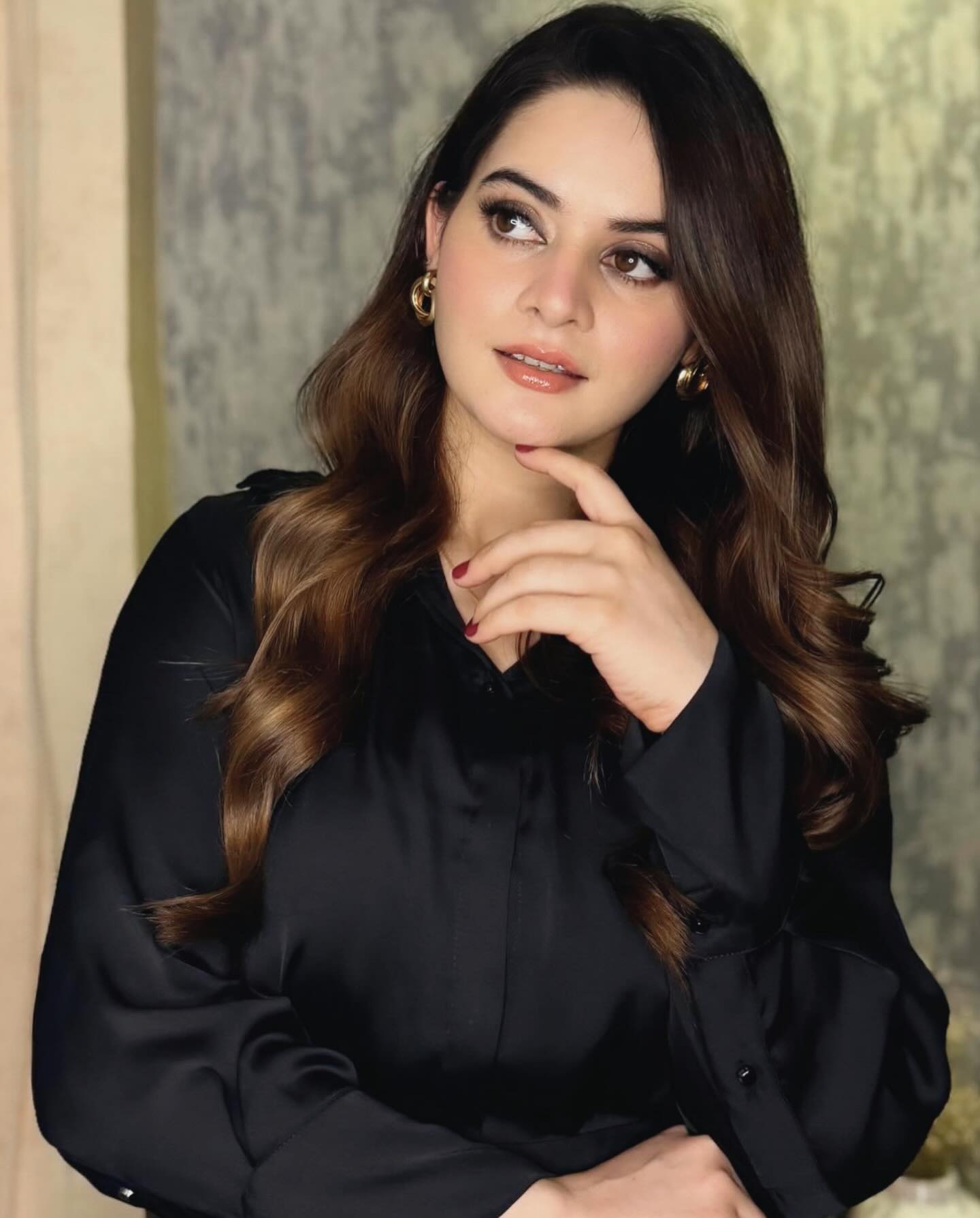 Minal Khan Son's First Birthday Celebration at Home | Reviewit.pk