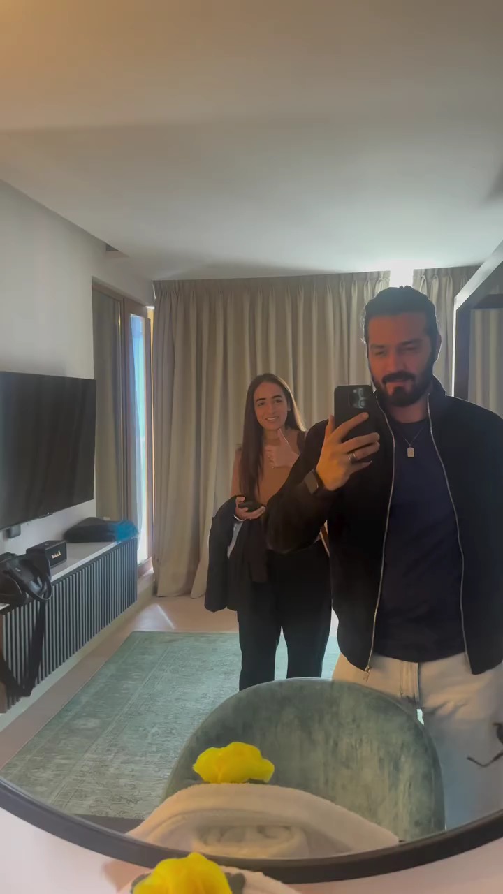 Shahzad Sheikh With Wife Hina Mir In Hunza Valley | Reviewit.pk
