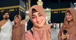 Singer Nimra Mehra Performs Umrah | Reviewit.pk