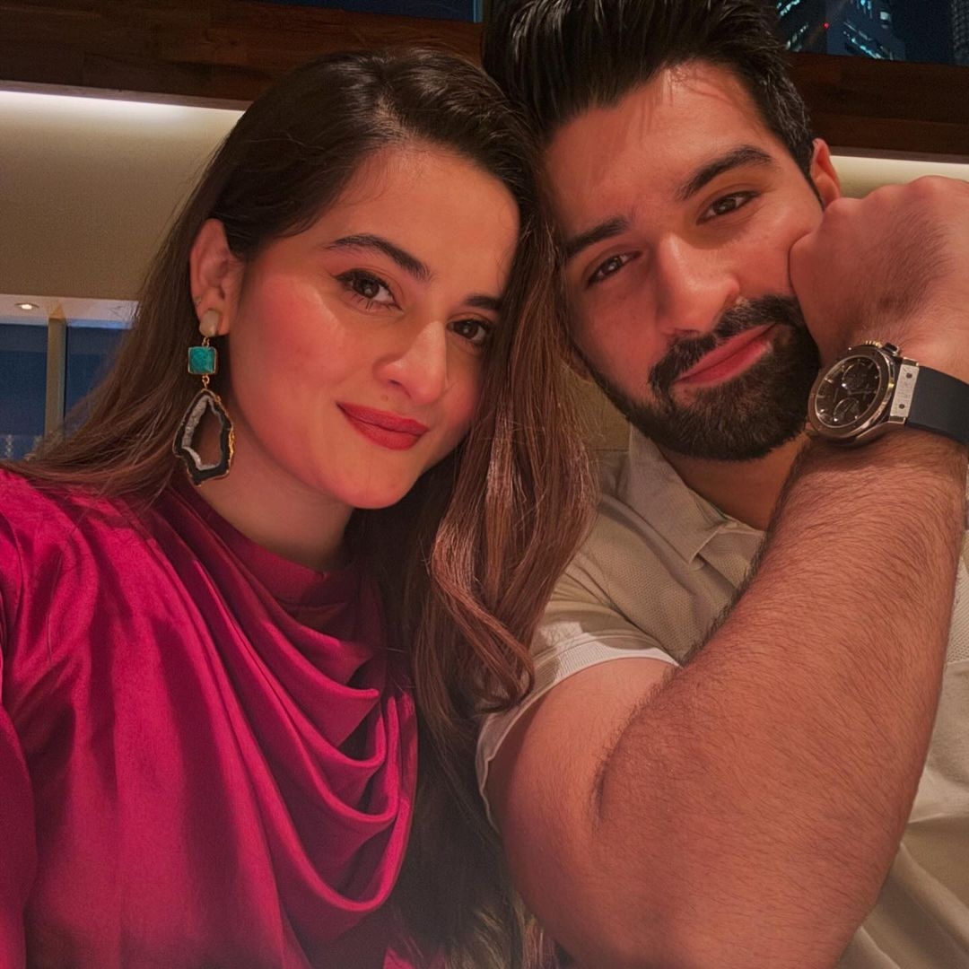 Aiman Khan and Muneeb Butt Pictures from Dubai | Reviewit.pk