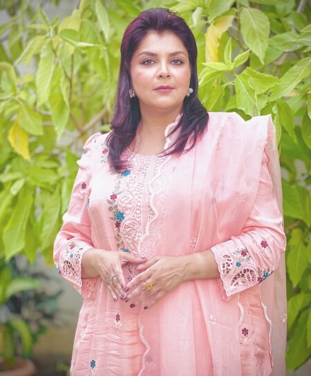 Faiza Hassan's Advice to New Actors | Reviewit.pk
