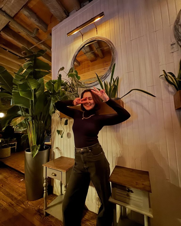 Hania Aamir About Being Answerable to Allah | Reviewit.pk