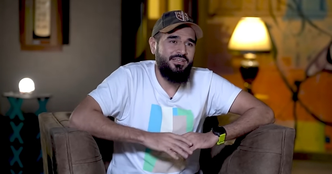 Mustafa Hanif’s Soulful Connection to Madinah | Reviewit.pk