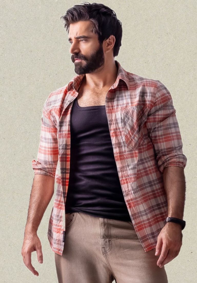 Faraar Cast Schedule and Timing | Reviewit.pk