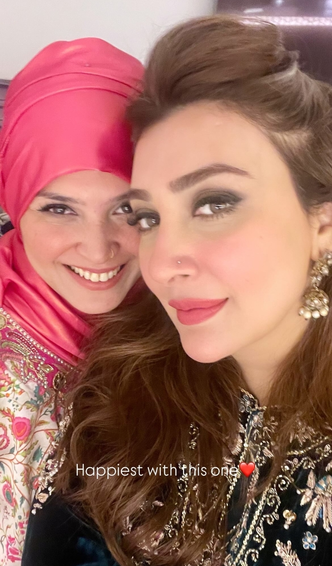 Aisha Khan Pictures from Wedding in Dubai | Reviewit.pk