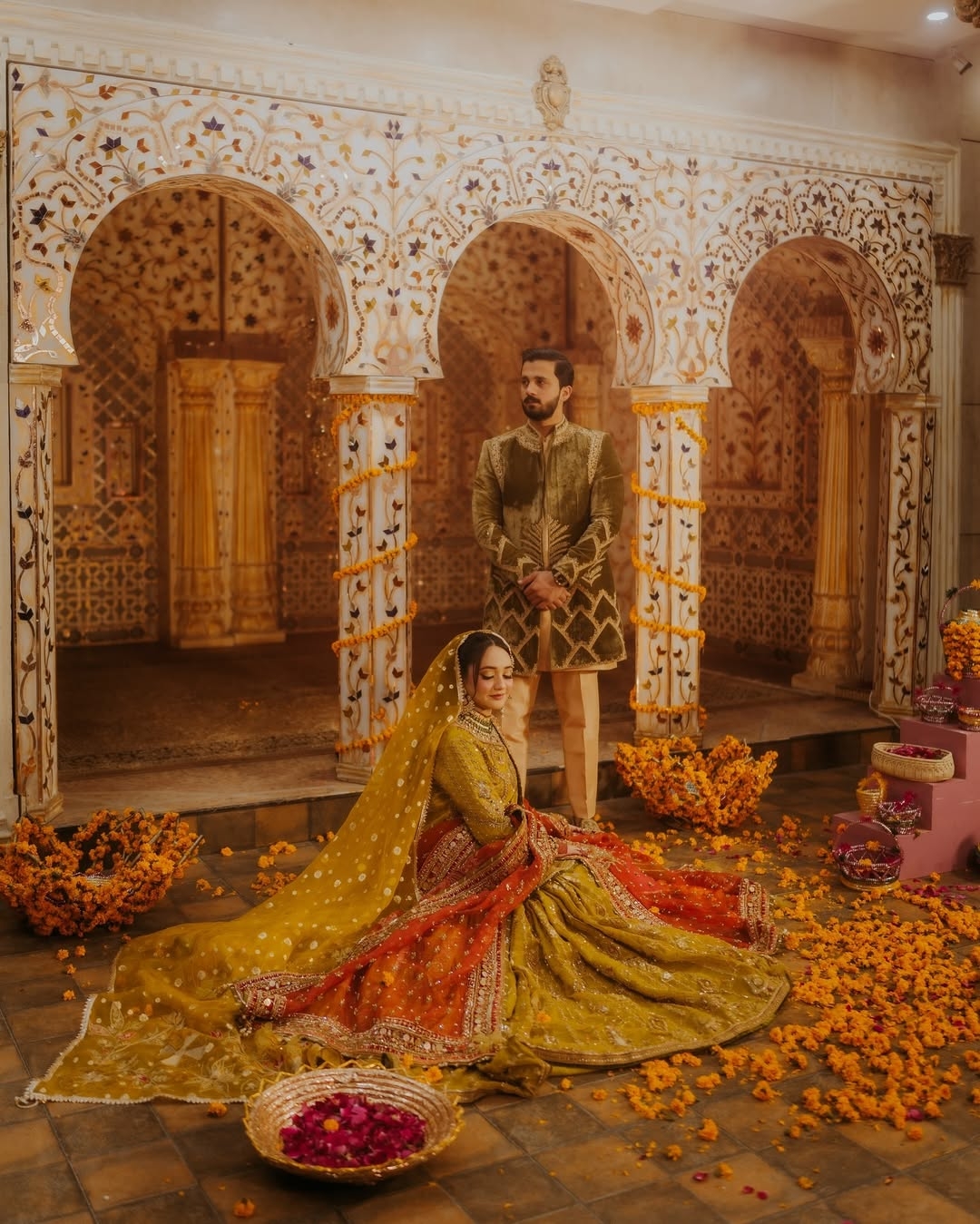 Pictures from Rajab Butt Mehndi Event | Reviewit.pk