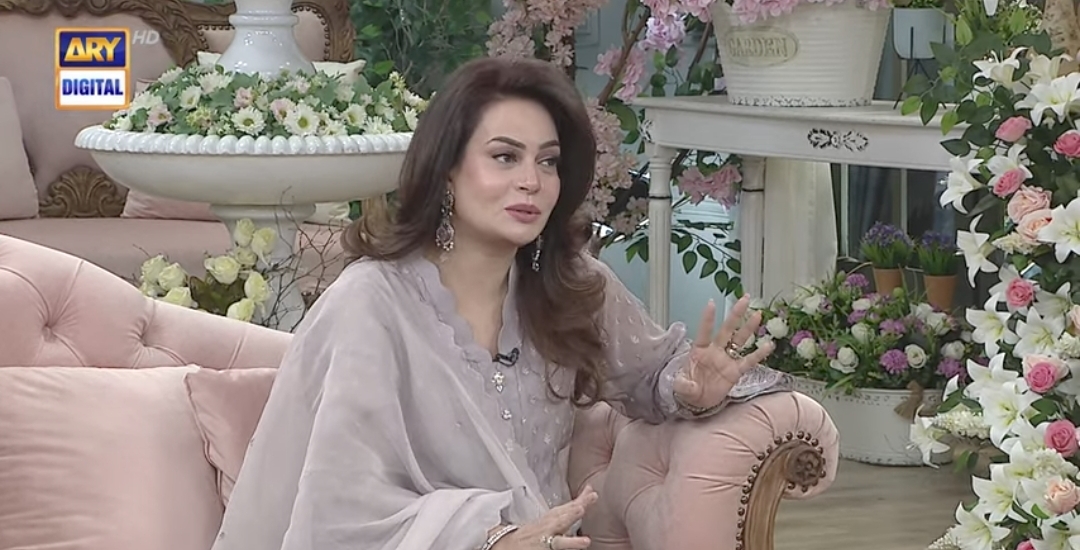 Sadia Imam's Emotional Connection with Late Mother | Reviewit.pk