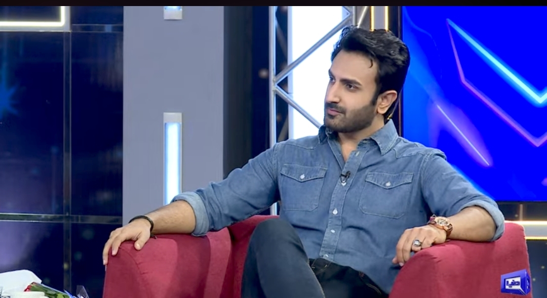 Hammad Shoaib on His Resemblance with Ranveer Singh | Reviewit.pk