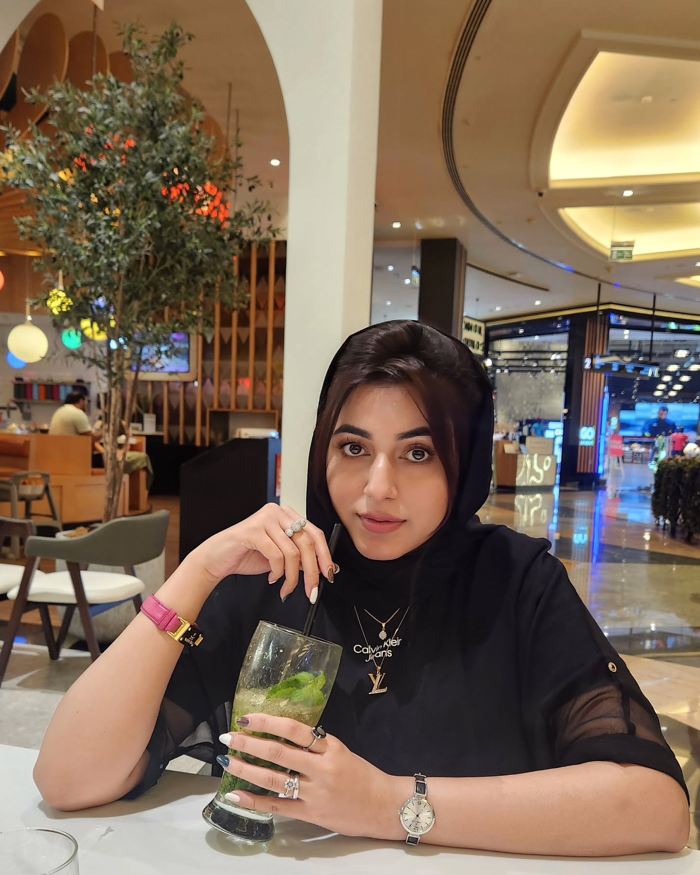 Journalist Irshad Bhatti Gets Married Again | Reviewit.pk