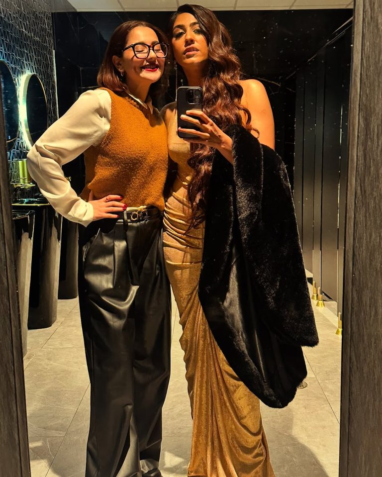 Sharjeena, Mustafa & Rubab Of Kabhi Main Kabhi Tum Reunite In USA ...