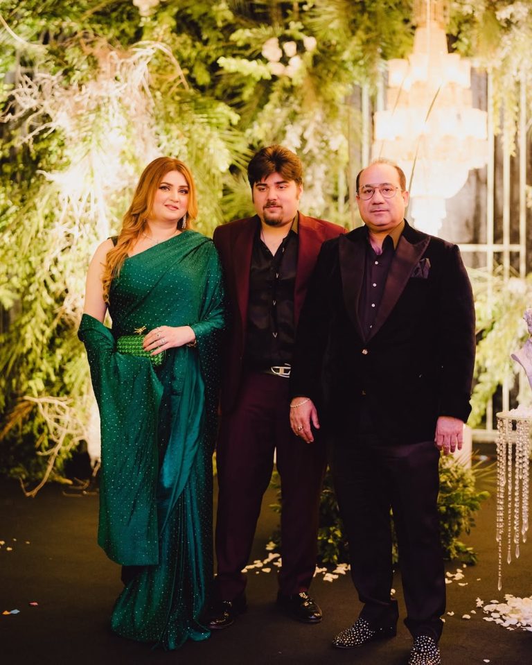 Rahat Fateh Ali Khan Spotted With Family At A Wedding | Reviewit.pk