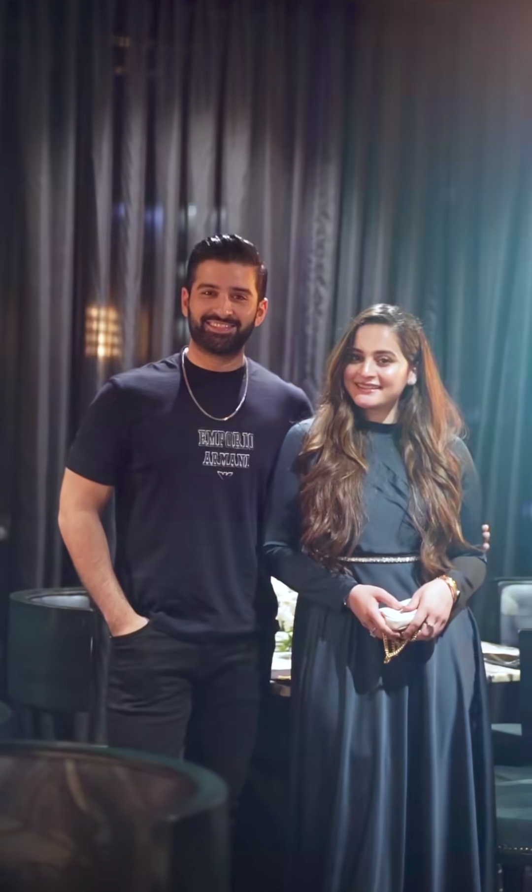 Aiman Khan & Muneeb Butt Share New Adorable Photos from Dubai | Reviewit.pk