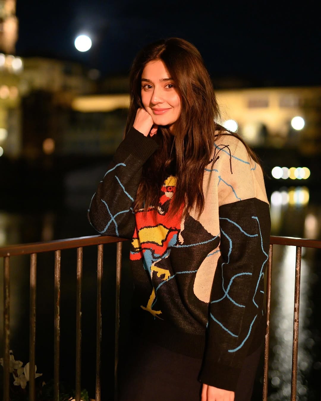 Durefishan Saleem Stunning Pictures from Her Italy Trip | Reviewit.pk