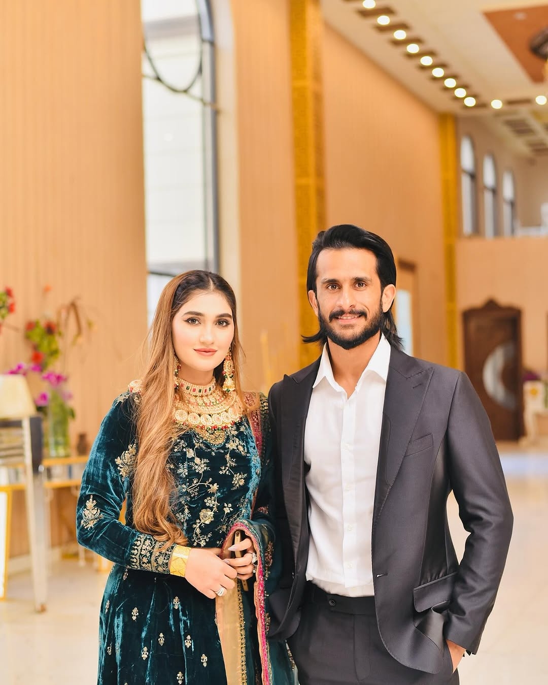 Hassan Ali New Adorable Family Pictures from Dubai | Reviewit.pk