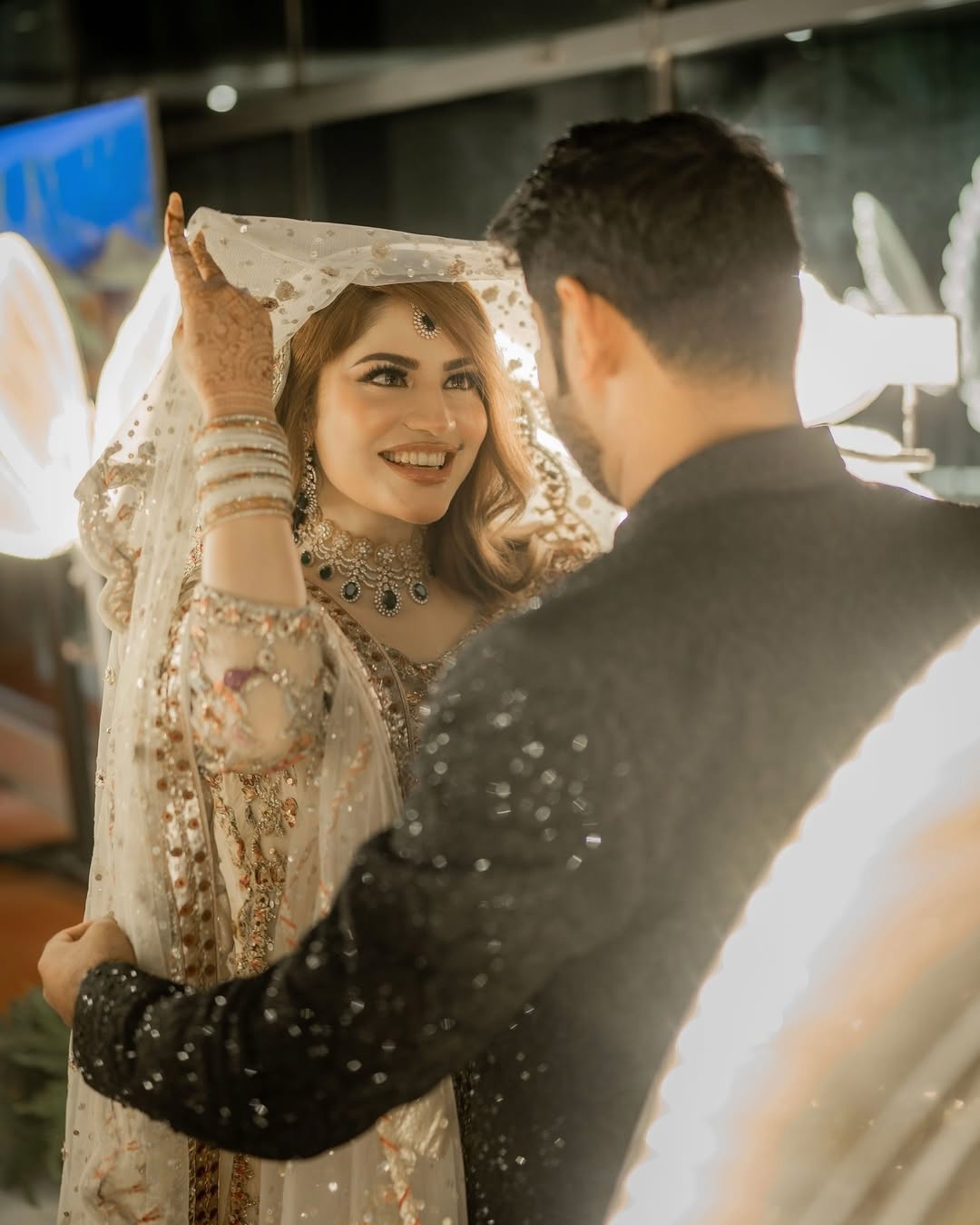 Neelam Muneer Shares HD Pictures from Her Dua e Khair | Reviewit.pk