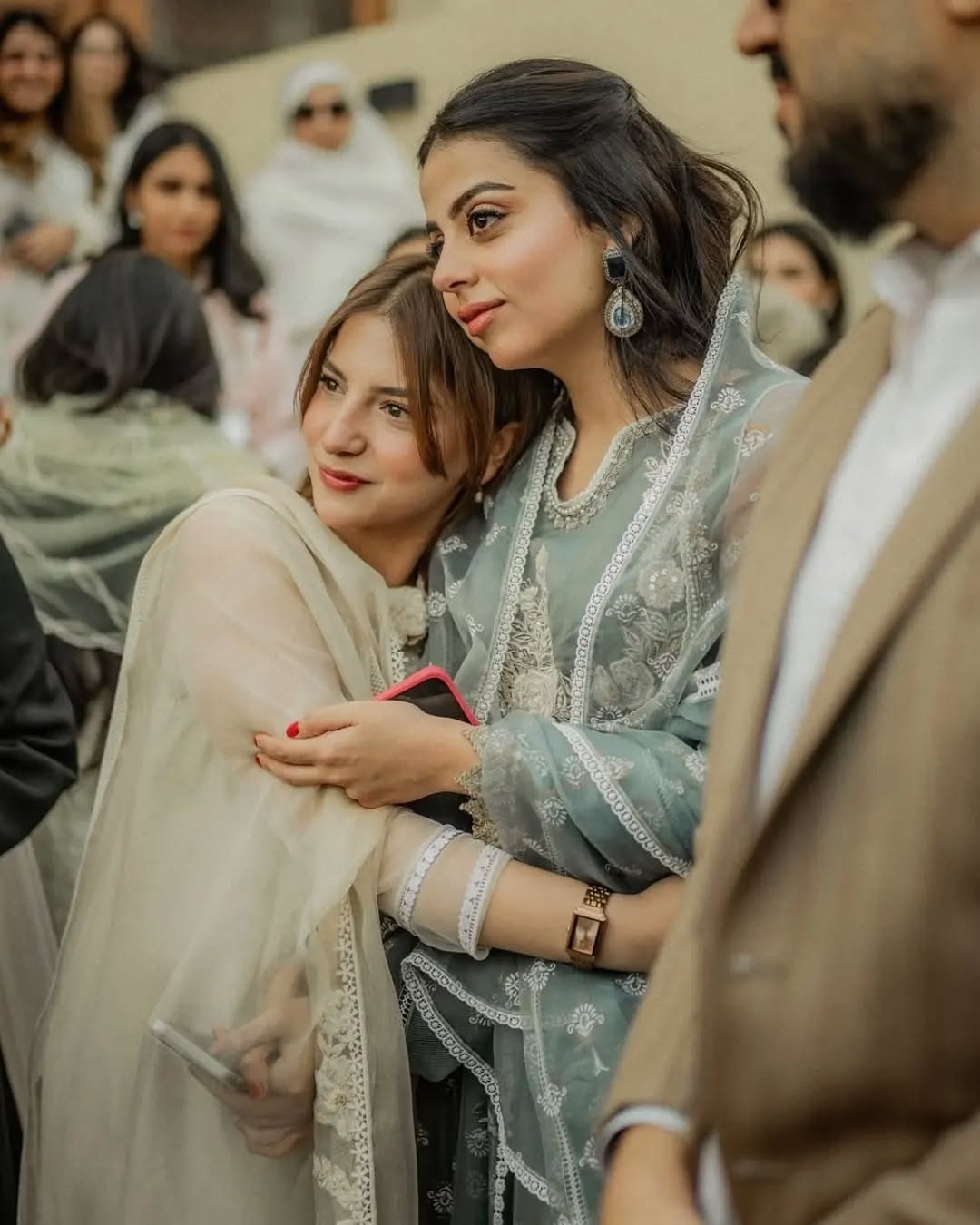Celebrities' Pictures from Yashma Gill Sister's Nikah | Reviewit.pk