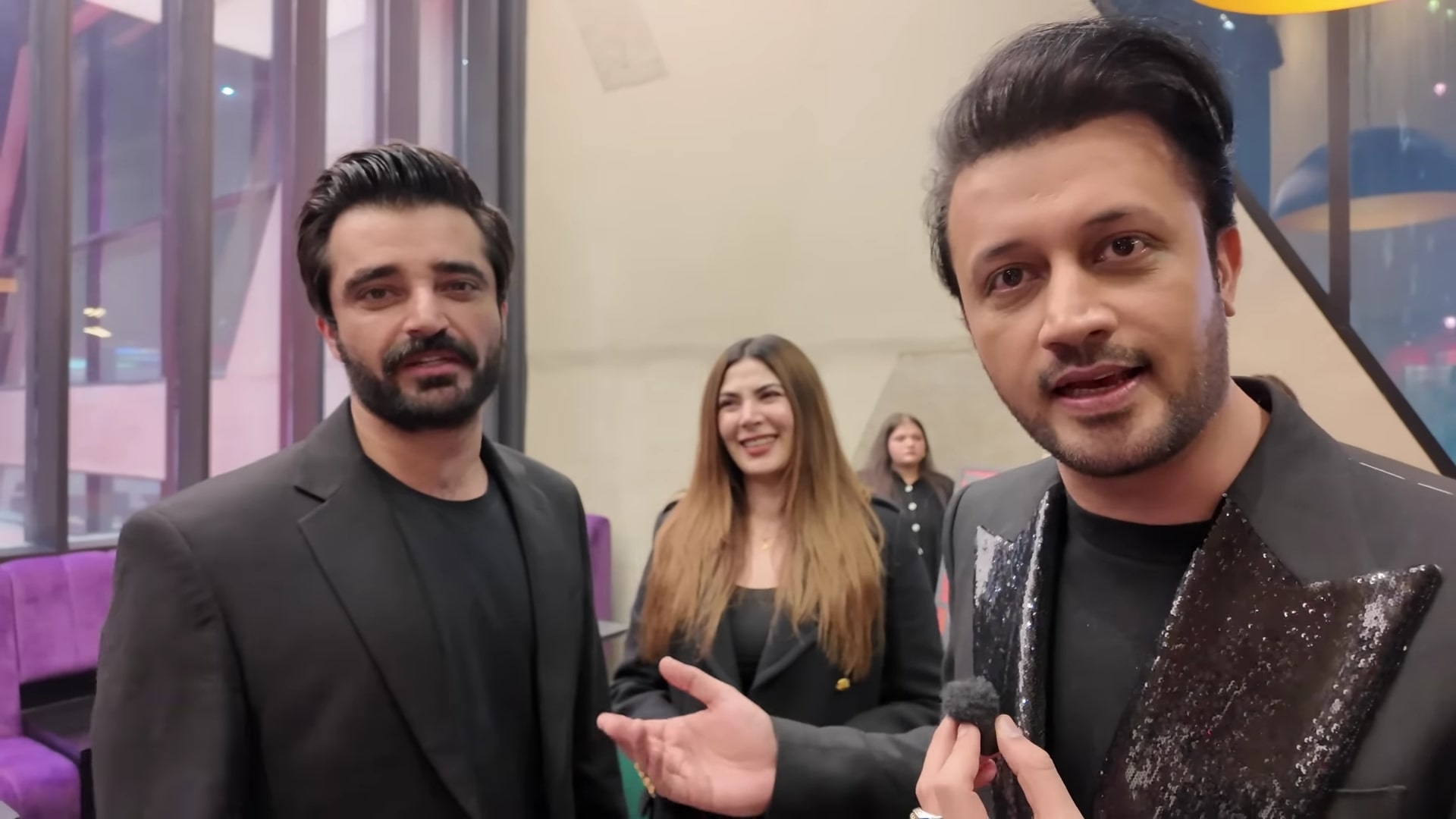 How Atif Aslam Connected Hamza Ali Abbasi To Naimal During Hajj ...