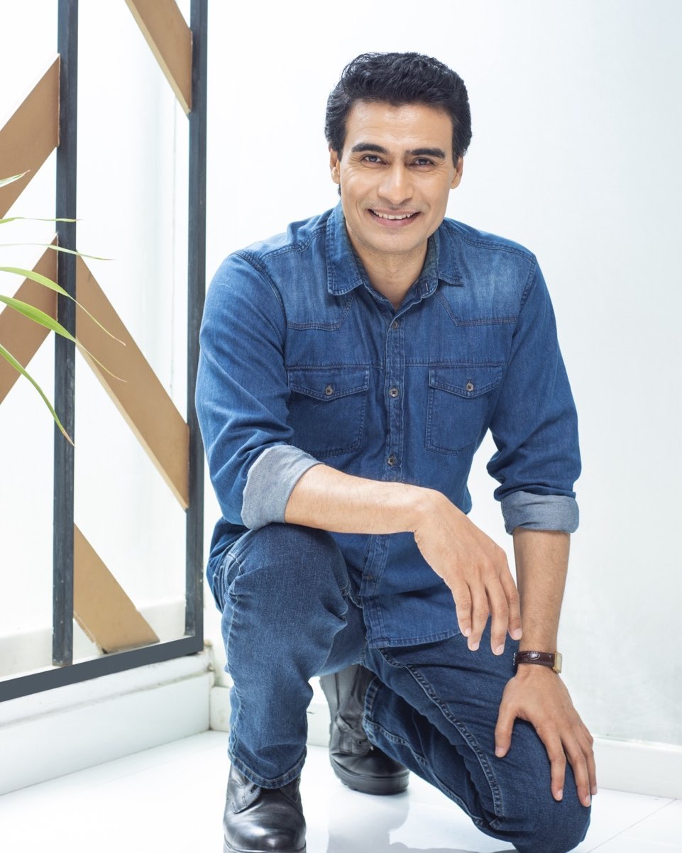 12 Pakistani Fashion Icons Who Made It Big In Acting | Reviewit.pk