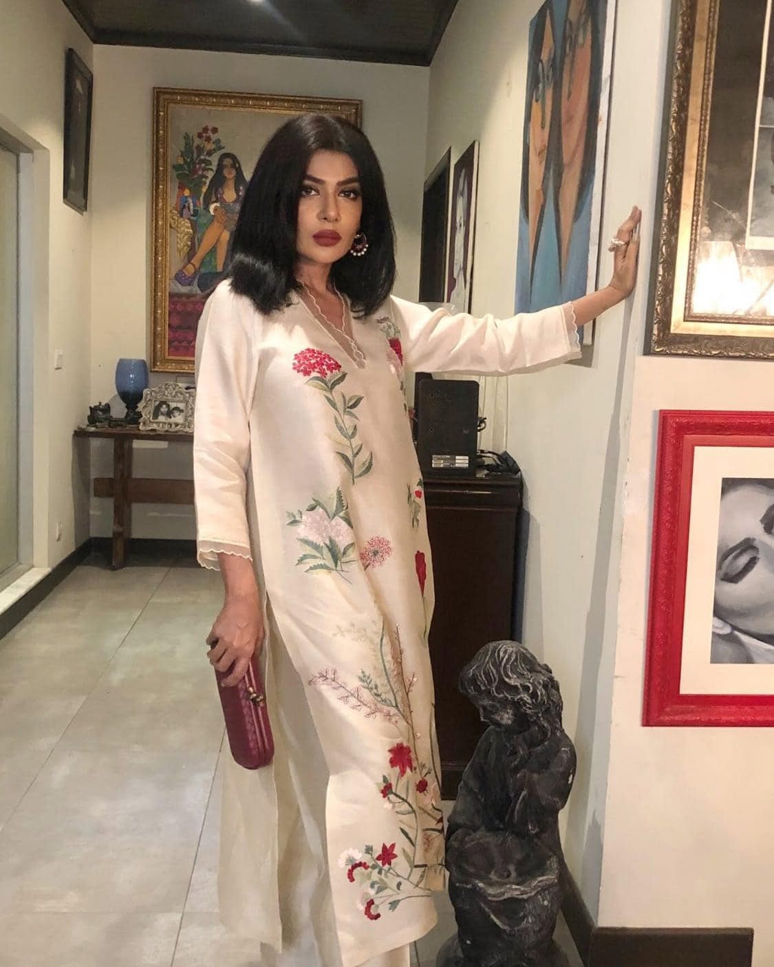 12 Pakistani Fashion Icons Who Made It Big In Acting | Reviewit.pk