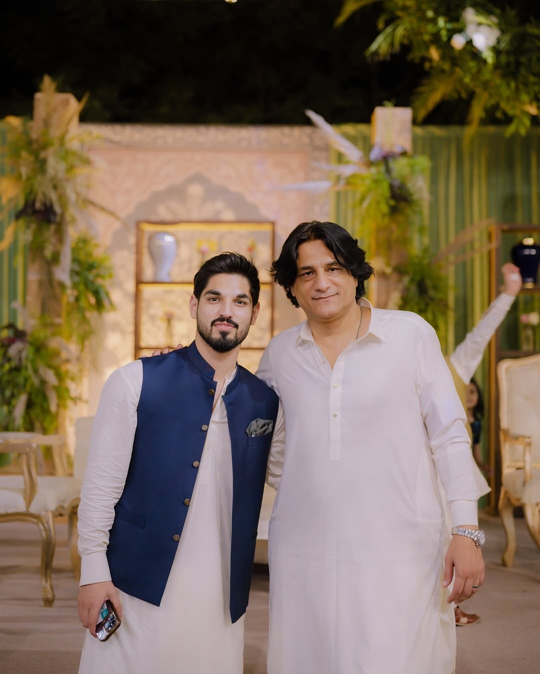 Kubra Khan & Gohar Rasheed HD Mehndi Pictures | Reviewit.pk