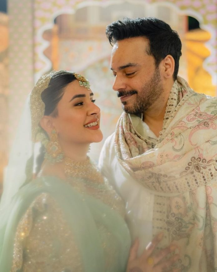 Kubra Khan & Gohar Rasheed HD Mehndi Pictures | Reviewit.pk