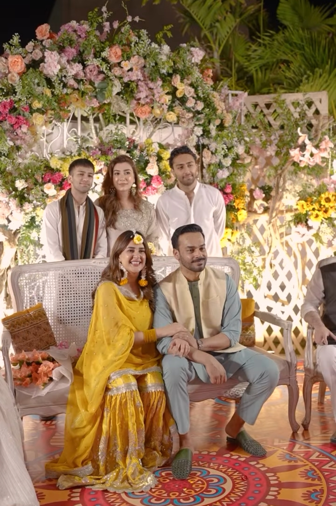 Kubra Khan and Gohar Rasheed Mayun Video | Reviewit.pk
