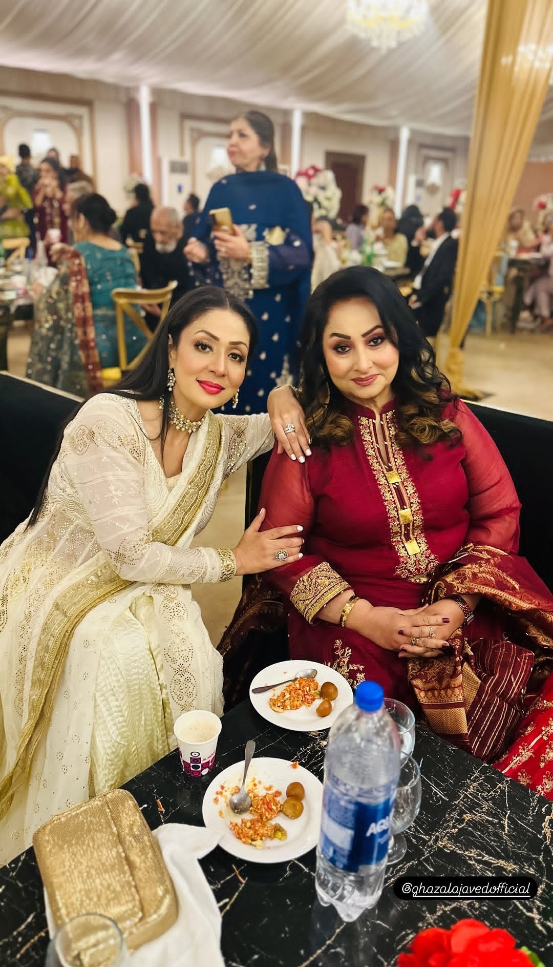 Shahood Alvi Daughter's Wedding Pictures | Reviewit.pk