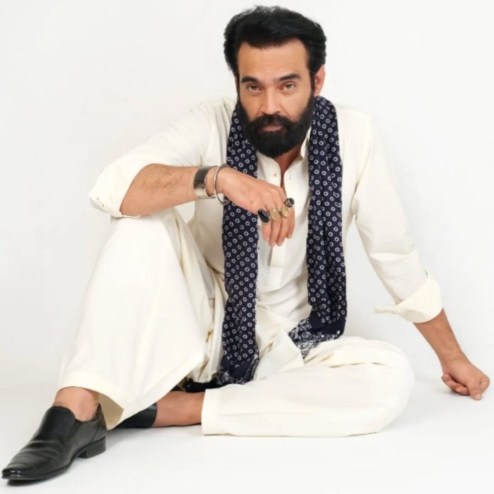 Hassan Niazi Shares His Emotional Life Journey | Reviewit.pk