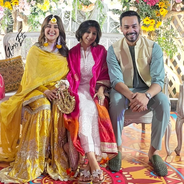 Kubra Khan & Gohar Rasheed Mayun Pictures | Reviewit.pk