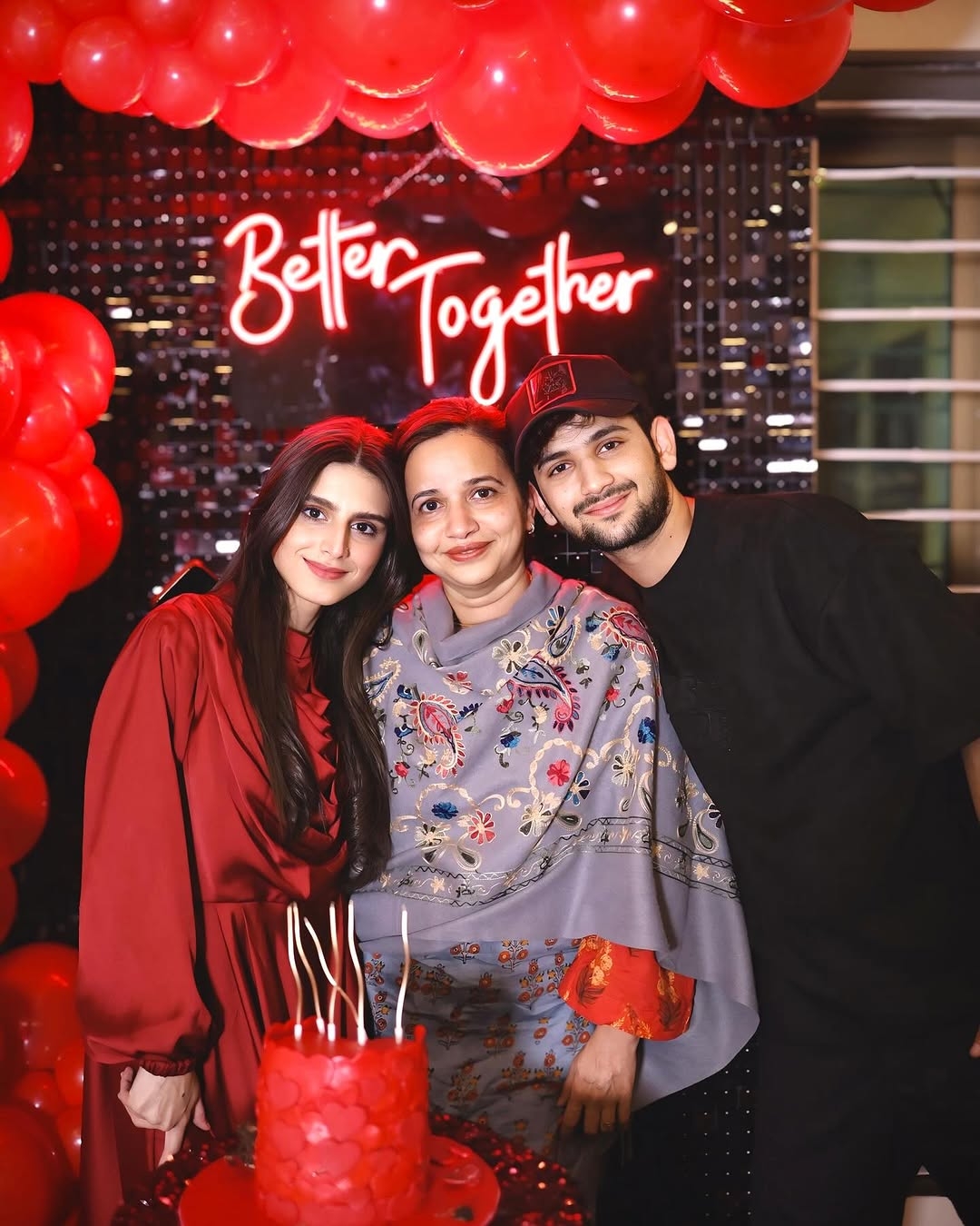 YouTuber Maaz Safder Anniversary Pictures | Reviewit.pk